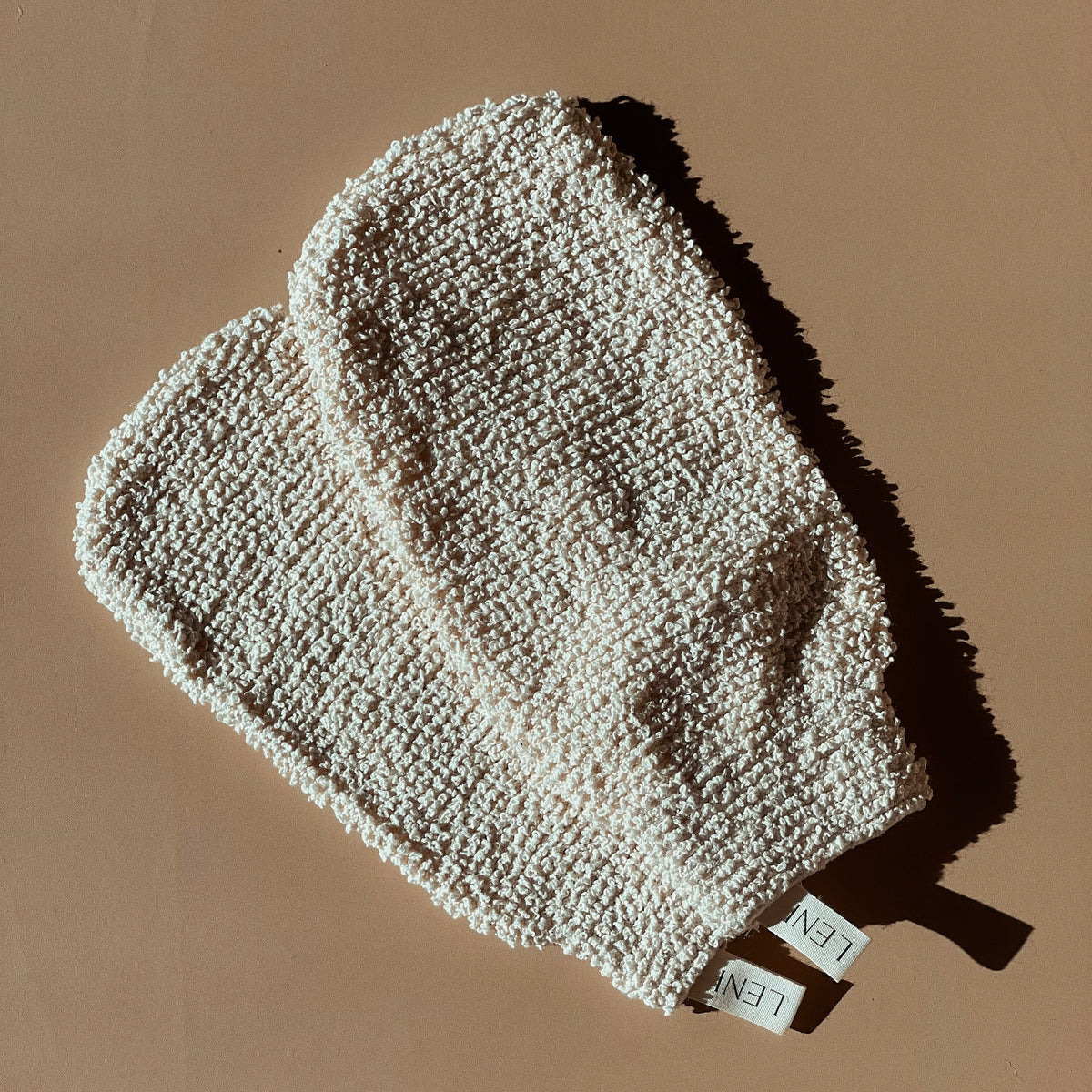 THE SCRUB MITTS – LENI